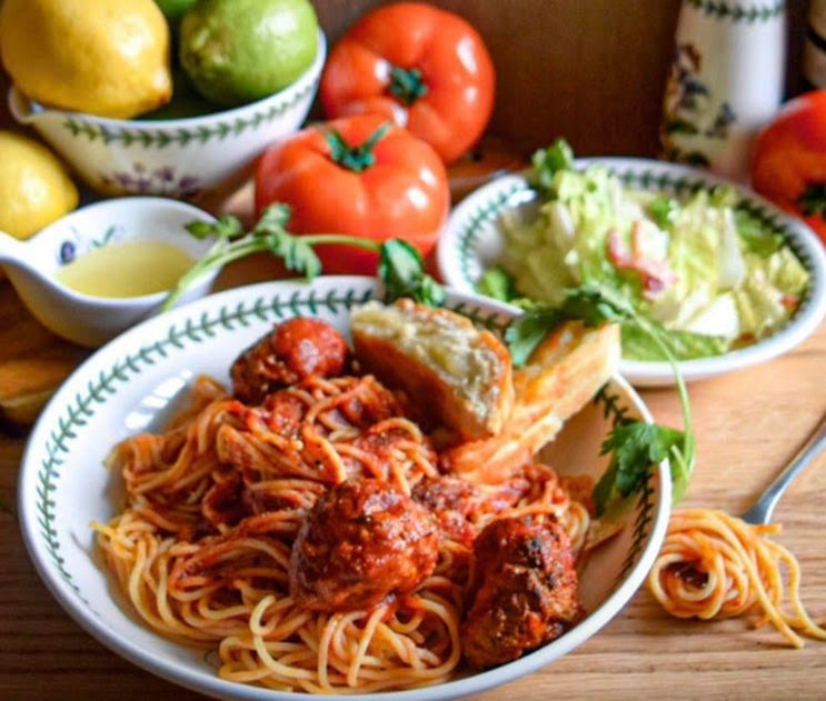 Danny-Kay's Deli & Market